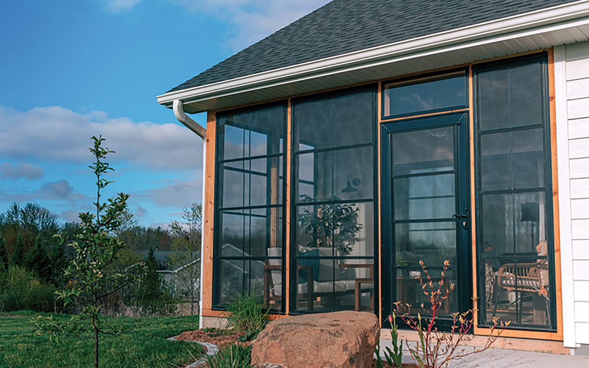 Screened in Porch Systems & Retractable Screens | ScreenHouse